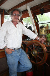 Entrée to Black Paris - Newsletter Archives - June 2008 - The Boating ...